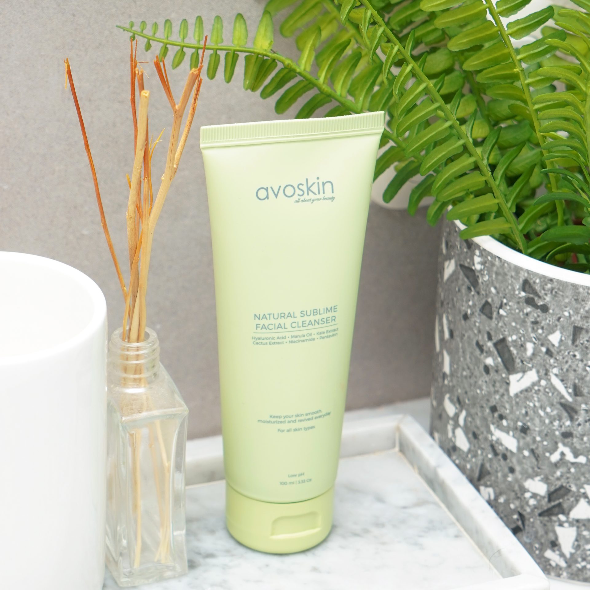 Natural Sublime Facial Cleanser, Pembersih Wajah Terbaru dari Avoskin