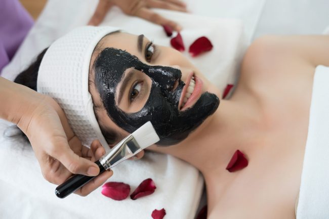 Manfaat Masker Lumpur untuk Wajah Apa Saja Sih?