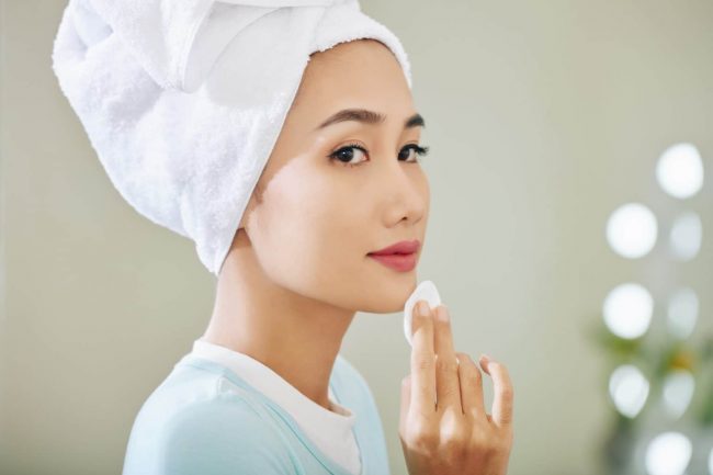 7 Manfaat Toner dan 4 Cara Menggunakan Toner yang Tepat | Avoskin Blog