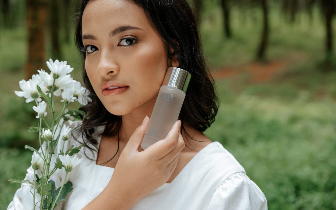 #GlowingMilikSemua sebagai Teman Skin Journey Kamu