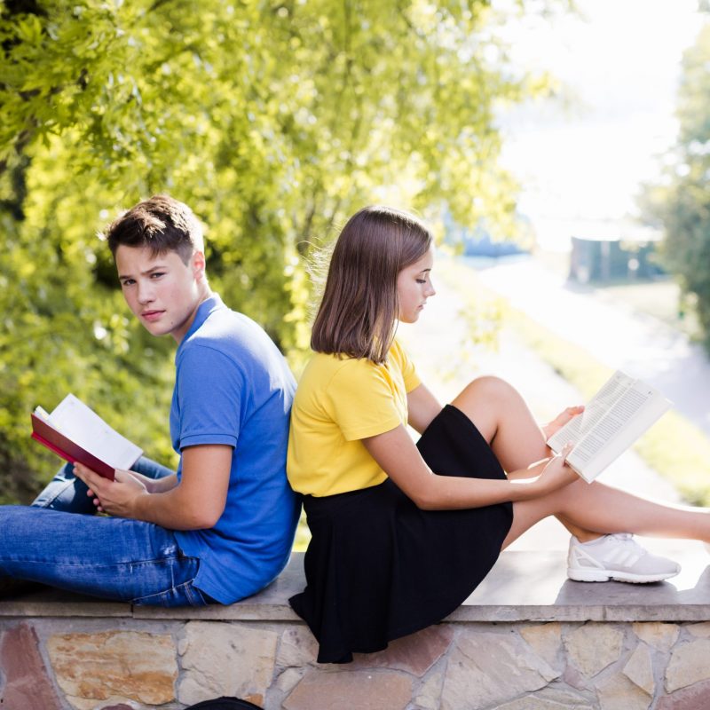 Rekomendasi 7 Novel Wattpad Genre Cinta yang Wajib Kamu Baca