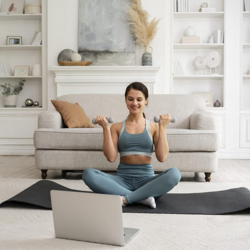 5 Gerakan Workout untuk Pemula Tanpa Harus Keluar Rumah!