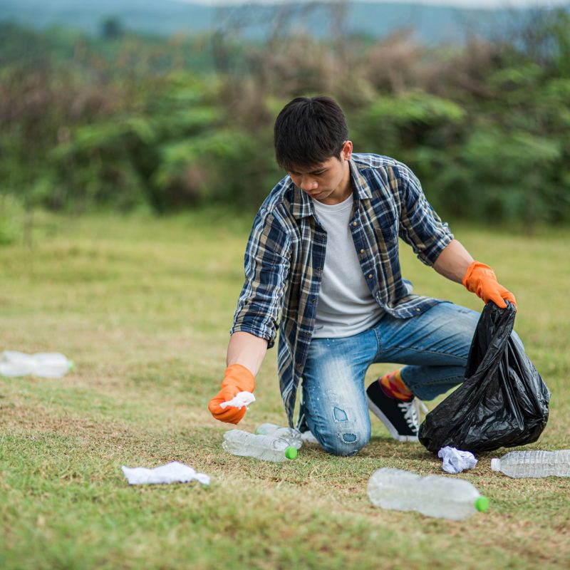 World Cleanup Day Bersama Avoskin dan RUBI Community